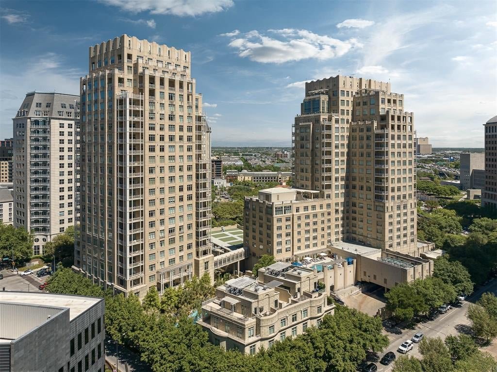 Dallas High-Rise Condos For Sale | Expert Guide | Skyrises